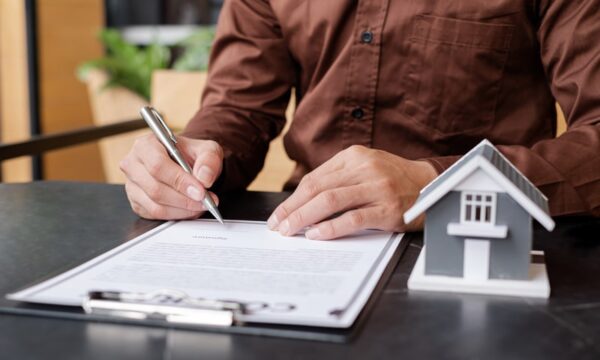 Thirteen Important clauses to include in a lease agreement. - Legal Blog